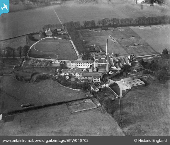 epw046702 ENGLAND (1935). Sawston Paper Mill and Borough Hill, Sawston ...