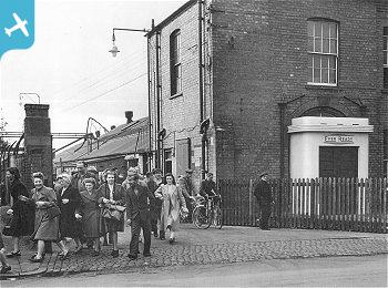 EPW039614 ENGLAND (1932). Fallings Park Works and the Guy Motor Works ...